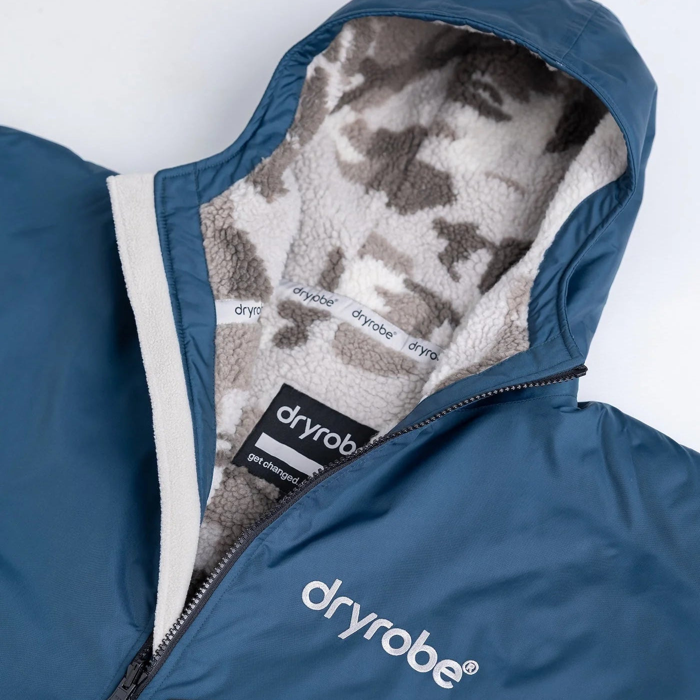 Dryrobe Advanced long Sleeve Changing Robe Deep Sea Blue Camo – Central ...